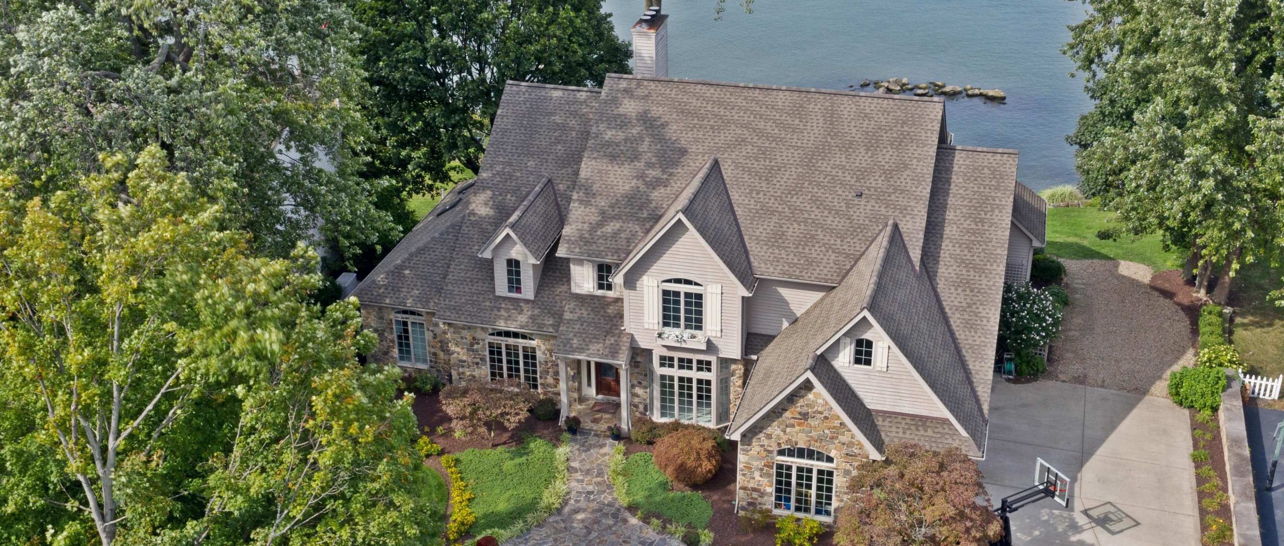 29202 Lake Rd - Chestnut Hill Realty Inc.