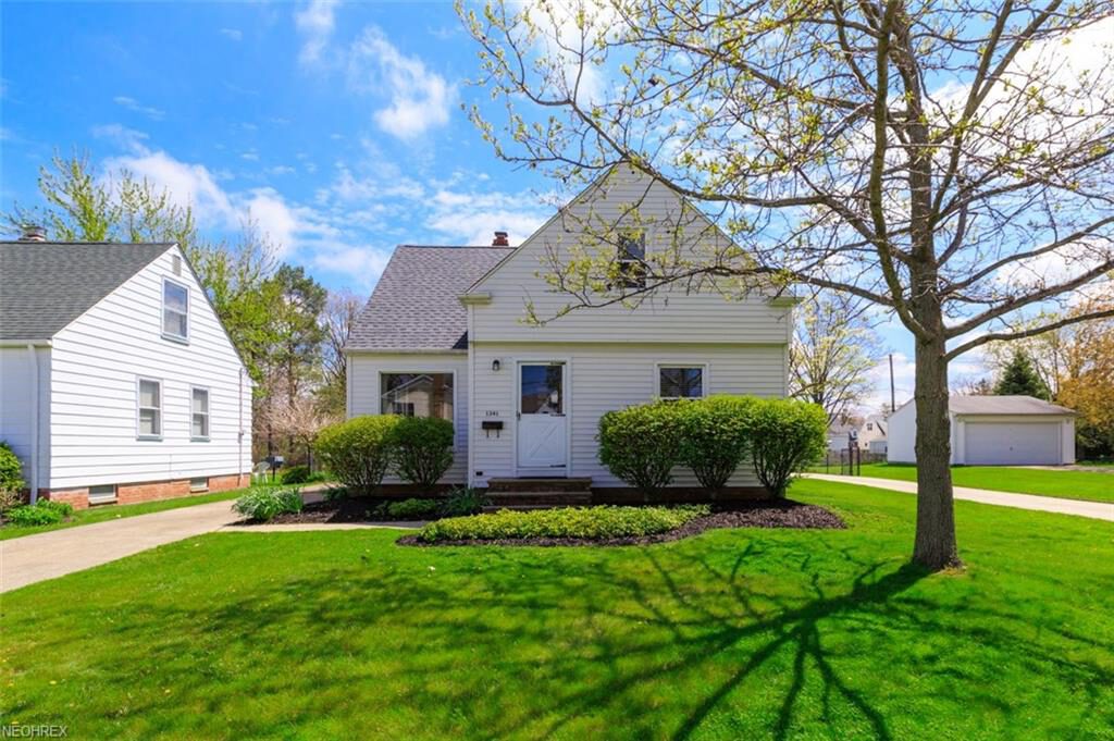 1341 Sunset Rd - Chestnut Hill Realty Inc.